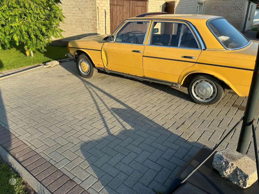 Dzeltens Mercedes-Benz 240 1982 Kelmė, ar dzinēja tilpumu 0.00 L un nobraukumu 320 tūkst. km par 1500 €, foto 6 vietnē AUTOMOTO.COM.LV