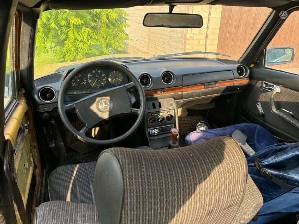 Dzeltens Mercedes-Benz 240 1982 Kelmė, ar dzinēja tilpumu 0.00 L un nobraukumu 320 tūkst. km par 1500 €, foto 9 vietnē AUTOMOTO.COM.LV