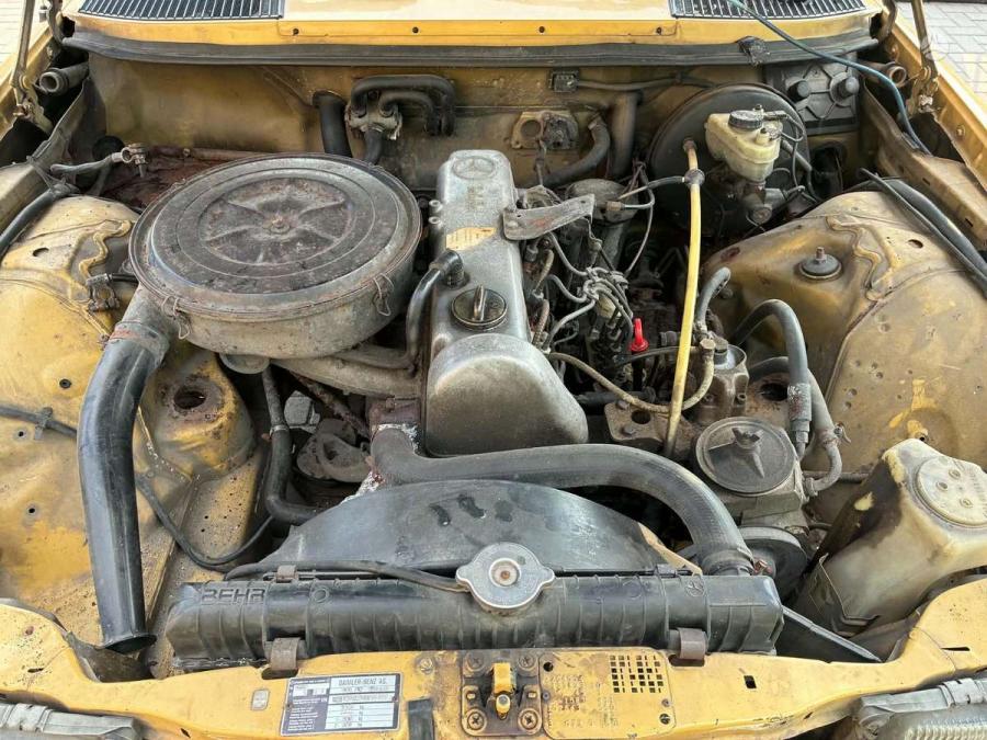 Dzeltens Mercedes-Benz 240 1982 Kelmė, ar dzinēja tilpumu 0.00 L un nobraukumu 320 tūkst. km par 1500 €, foto 11 vietnē AUTOMOTO.COM.LV