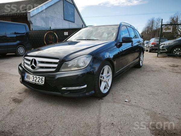 Black Mercedes-Benz 250 2012 in Cesis, with an engine capacity of 2.20 L and mileage of 0 thousand km for 7850 €, photo 1 on AUTOMOTO.COM.LV
