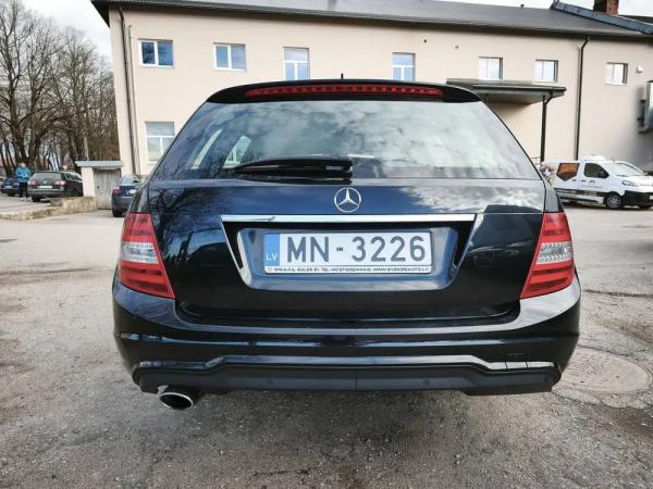 Черный Мерседес 250 2012 в Цесис, объемом двигателя 2.20 л и пробегом 298 тыс. км за 7850 €, фото 7 на AUTOMOTO.COM.LV