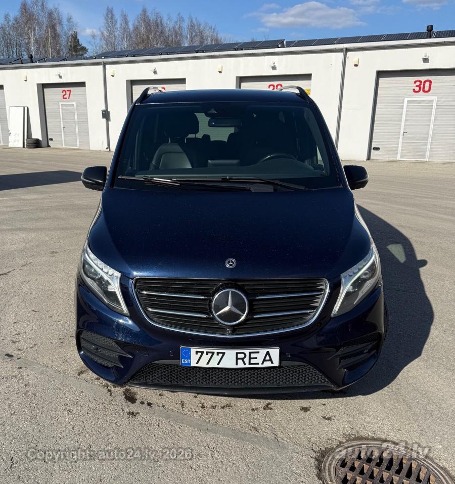 Blue Mercedes-Benz 250 2018 in Tallinn, with an engine capacity of 2.10 L and mileage of 377 thousand km for 33000 €, photo 3 on AUTOMOTO.COM.LV