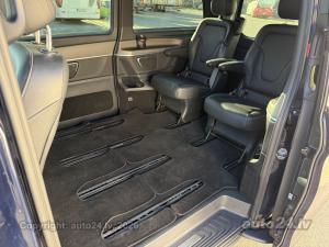 Blue Mercedes-Benz 250 2018 in Tallinn, with an engine capacity of 2.10 L and mileage of 377 thousand km for 33000 €, photo 10 on AUTOMOTO.COM.LV