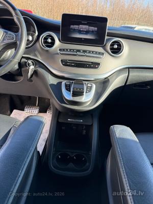 Blue Mercedes-Benz 250 2018 in Tallinn, with an engine capacity of 2.10 L and mileage of 377 thousand km for 33000 €, photo 13 on AUTOMOTO.COM.LV