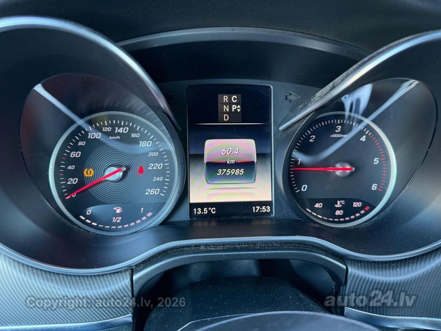 Blue Mercedes-Benz 250 2018 in Tallinn, with an engine capacity of 2.10 L and mileage of 377 thousand km for 33000 €, photo 18 on AUTOMOTO.COM.LV