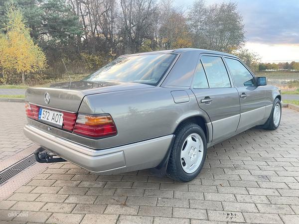 Brūns Mercedes-Benz 250 1991 Tartu, ar dzinēja tilpumu 2.50 L un nobraukumu 399 tūkst. km par 5990 €, foto 2 vietnē AUTOMOTO.COM.LV