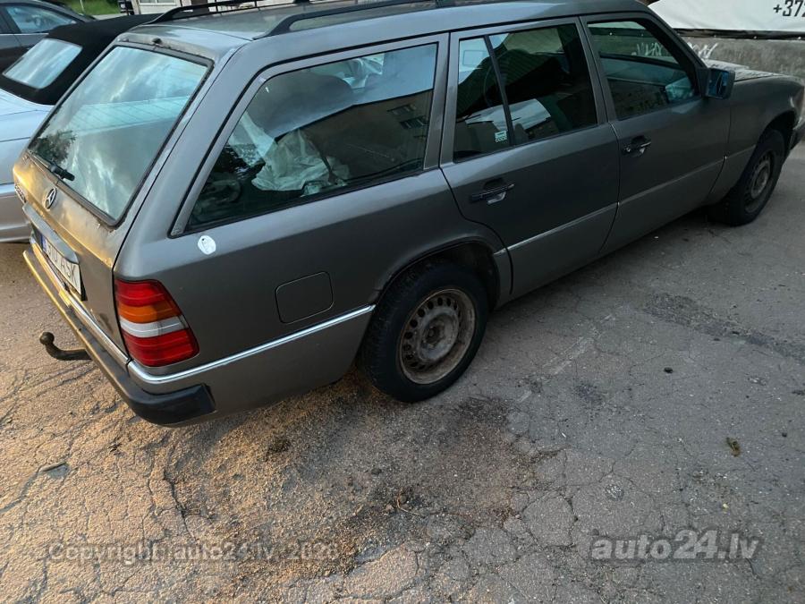 Brown Mercedes-Benz 250 1993 in Tallinn, with an engine capacity of 2.50 L and mileage of 378 thousand km for 1900 €, photo 11 on AUTOMOTO.COM.LV