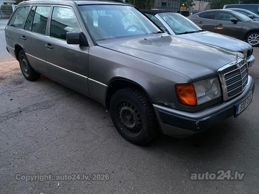 Brown Mercedes-Benz 250 1993 in Tallinn, with an engine capacity of 2.50 L and mileage of 378 thousand km for 1900 €, photo 12 on AUTOMOTO.COM.LV