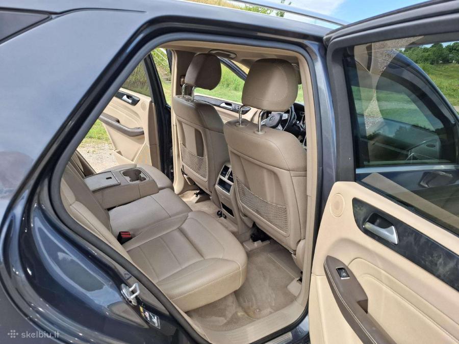 Grey Mercedes-Benz 250 2012 in Klaipeda, with an engine capacity of 2.10 L and mileage of 444 thousand km for 11111 €, photo 11 on AUTOMOTO.COM.LV