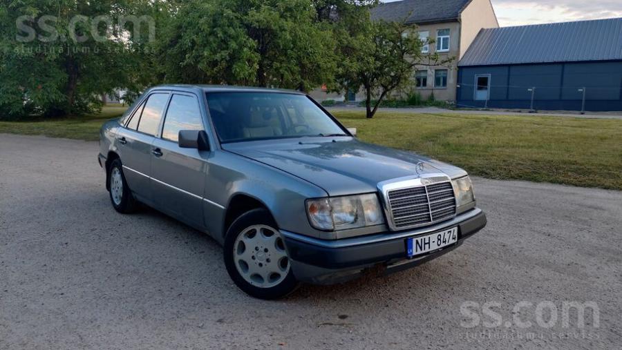 Grey Mercedes-Benz 250 1988 in Liepaja, with an engine capacity of 2.50 L and mileage of 380 thousand km for 1200 €, photo 1 on AUTOMOTO.COM.LV