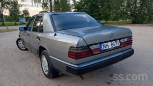 Grey Mercedes-Benz 250 1988 in Liepaja, with an engine capacity of 2.50 L and mileage of 380 thousand km for 1200 €, photo 8 on AUTOMOTO.COM.LV