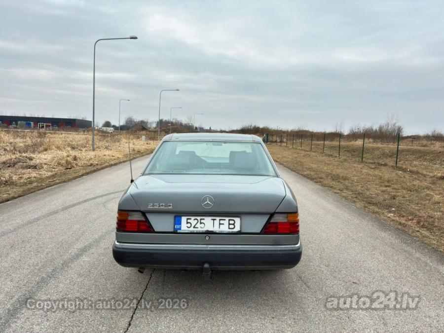 Pelēks Mercedes-Benz 250 1990 Tartu, ar dzinēja tilpumu 2.50 L un nobraukumu 498 tūkst. km par 4500 €, foto 6 vietnē AUTOMOTO.COM.LV