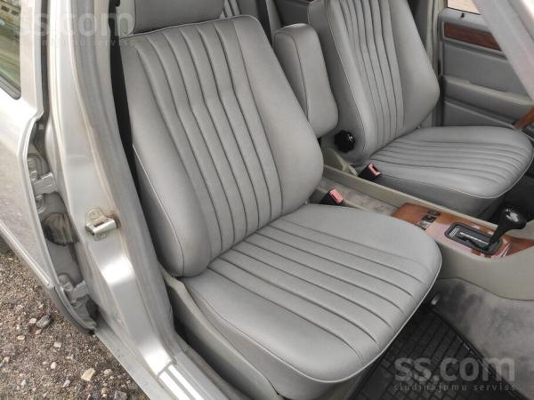 Pelēks Mercedes-Benz 250 1990 Rīga, ar dzinēja tilpumu 2.50 L un nobraukumu 250 tūkst. km par 6200 €, foto 7 vietnē AUTOMOTO.COM.LV