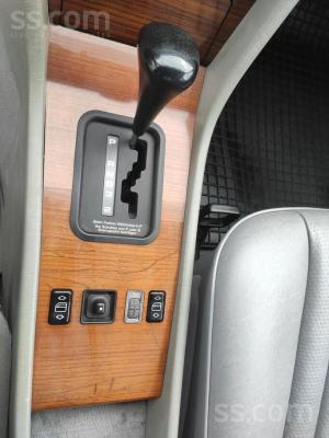 Pelēks Mercedes-Benz 250 1990 Rīga, ar dzinēja tilpumu 2.50 L un nobraukumu 250 tūkst. km par 6200 €, foto 16 vietnē AUTOMOTO.COM.LV