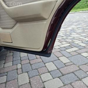 Sarkans Mercedes-Benz 250 1988 Daugavpils, ar dzinēja tilpumu 2.50 L un nobraukumu 228 tūkst. km par 4000 €, foto 6 vietnē AUTOMOTO.COM.LV