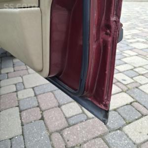 Sarkans Mercedes-Benz 250 1988 Daugavpils, ar dzinēja tilpumu 2.50 L un nobraukumu 228 tūkst. km par 4000 €, foto 7 vietnē AUTOMOTO.COM.LV
