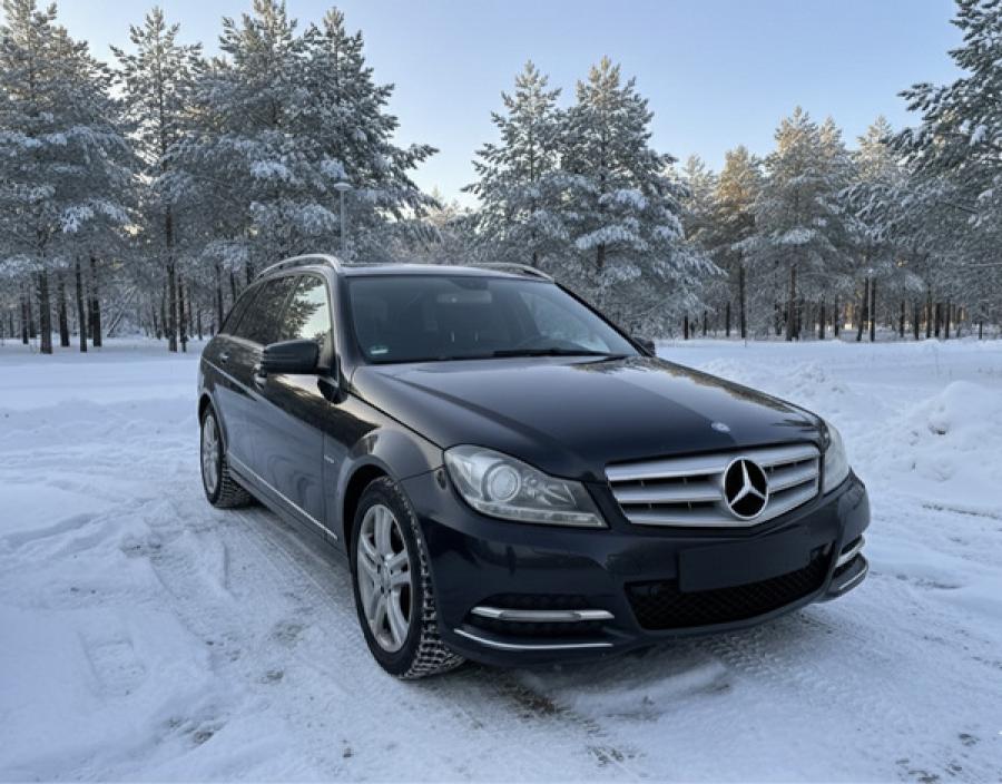 Mercedes-Benz 250 2011 in Tallinn, with an engine capacity of 2.10 L and mileage of 271 thousand km for 4999 €, photo 1 on AUTOMOTO.COM.LV