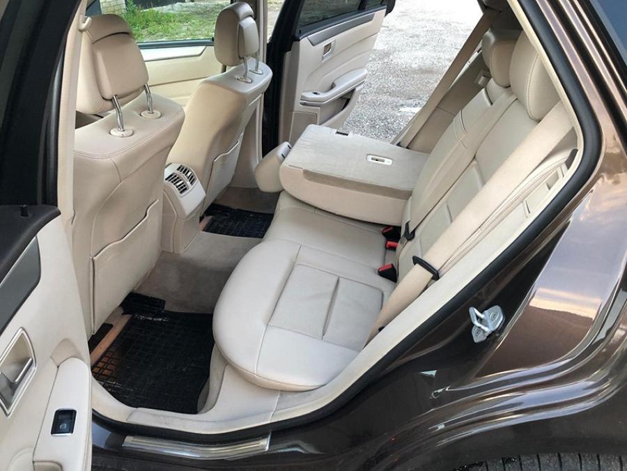 Mercedes-Benz 250 2014 in Kohtla-Jarve, with an engine capacity of 2.10 L and mileage of 300 thousand km for 10000 €, photo 9 on AUTOMOTO.COM.LV