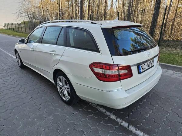 Белый Мерседес 250 2010 в Рига, объемом двигателя 2.10 л и пробегом 352 тыс. км за 5950 €, фото 4 на AUTOMOTO.COM.LV