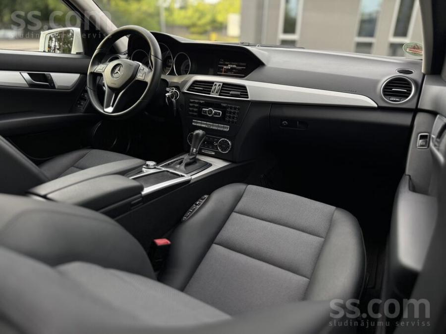 White Mercedes-Benz 250 2012 in Jurmala, with an engine capacity of 2.20 L and mileage of 277 thousand km for 6990 €, photo 8 on AUTOMOTO.COM.LV