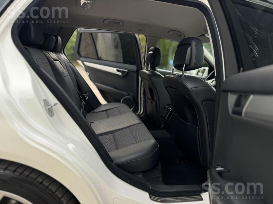 White Mercedes-Benz 250 2012 in Jurmala, with an engine capacity of 2.20 L and mileage of 277 thousand km for 6990 €, photo 9 on AUTOMOTO.COM.LV