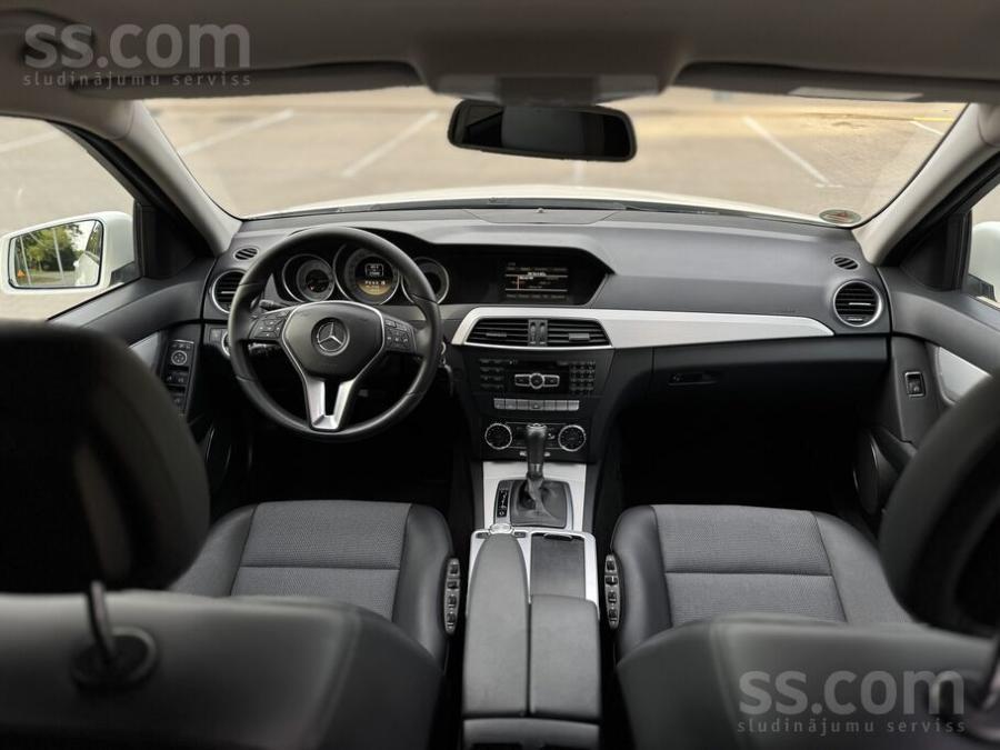 White Mercedes-Benz 250 2012 in Jurmala, with an engine capacity of 2.20 L and mileage of 277 thousand km for 6990 €, photo 13 on AUTOMOTO.COM.LV