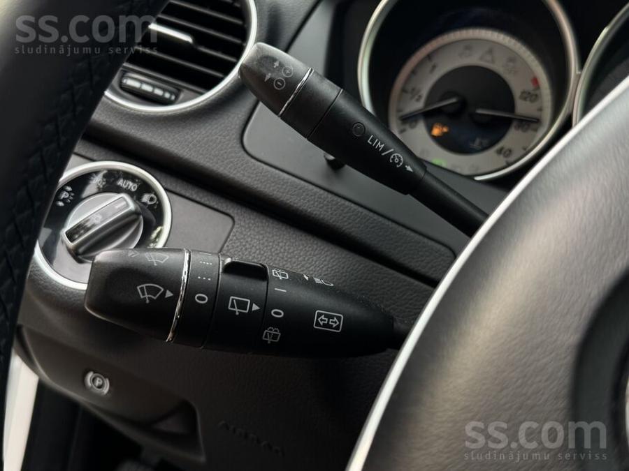White Mercedes-Benz 250 2012 in Jurmala, with an engine capacity of 2.20 L and mileage of 277 thousand km for 6990 €, photo 17 on AUTOMOTO.COM.LV