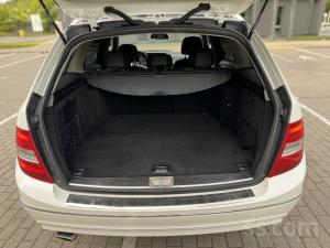 White Mercedes-Benz 250 2012 in Jurmala, with an engine capacity of 2.20 L and mileage of 277 thousand km for 6990 €, photo 24 on AUTOMOTO.COM.LV