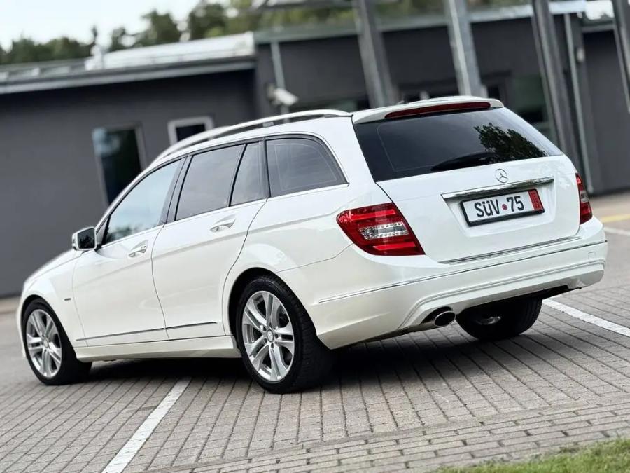 White Mercedes-Benz 250 2012 in Jurmala, with an engine capacity of 2.20 L and mileage of 277 thousand km for 6990 €, photo 5 on AUTOMOTO.COM.LV