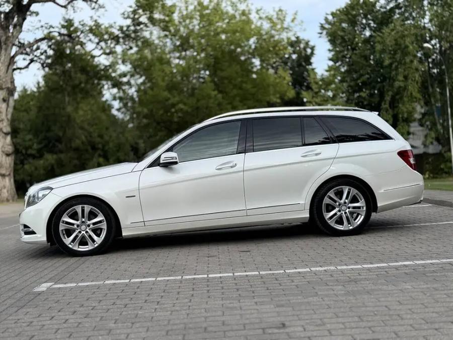White Mercedes-Benz 250 2012 in Jurmala, with an engine capacity of 2.20 L and mileage of 277 thousand km for 6990 €, photo 7 on AUTOMOTO.COM.LV
