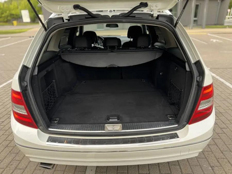 White Mercedes-Benz 250 2012 in Jurmala, with an engine capacity of 2.20 L and mileage of 277 thousand km for 6990 €, photo 24 on AUTOMOTO.COM.LV