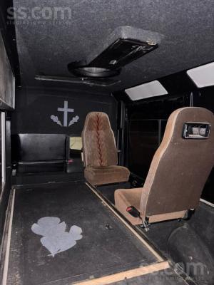 Melns Mercedes-Benz 260 1992 Rīga, ar dzinēja tilpumu 2.60 L un nobraukumu 393 tūkst. km par 2500 €, foto 8 vietnē AUTOMOTO.COM.LV