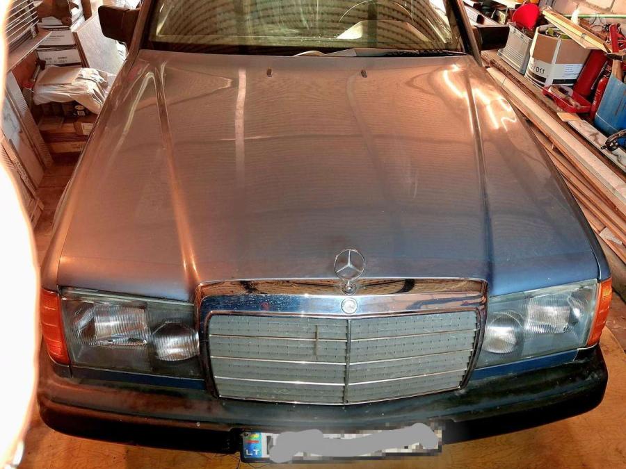 Синий Мерседес 260 1988 в Каунас, объемом двигателя 2.60 л и пробегом 250 тыс. км за 1500 €, фото 1 на AUTOMOTO.COM.LV