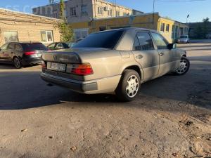 Pelēks Mercedes-Benz 260 1992 Rīga, ar dzinēja tilpumu 2.60 L un nobraukumu 459 tūkst. km par 3290 €, foto 4 vietnē AUTOMOTO.COM.LV