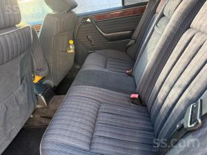 Pelēks Mercedes-Benz 260 1992 Rīga, ar dzinēja tilpumu 2.60 L un nobraukumu 459 tūkst. km par 3290 €, foto 5 vietnē AUTOMOTO.COM.LV