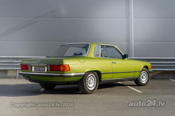 Zaļš Mercedes-Benz 280 1976 Tallina, ar dzinēja tilpumu 2.70 L un nobraukumu 0 tūkst. km par 25000 €, foto 6 vietnē AUTOMOTO.COM.LV
