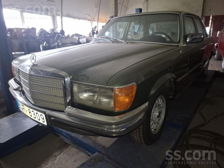 Зеленый Мерседес 280 1977 в Талси, объемом двигателя 2.80 л и пробегом 166 тыс. км за 17800 €, фото 3 на AUTOMOTO.COM.LV