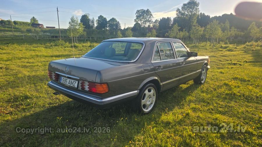 Pelēks Mercedes-Benz 280 1984 Tallina, ar dzinēja tilpumu 2.70 L un nobraukumu 280 tūkst. km par 5600 €, foto 6 vietnē AUTOMOTO.COM.LV