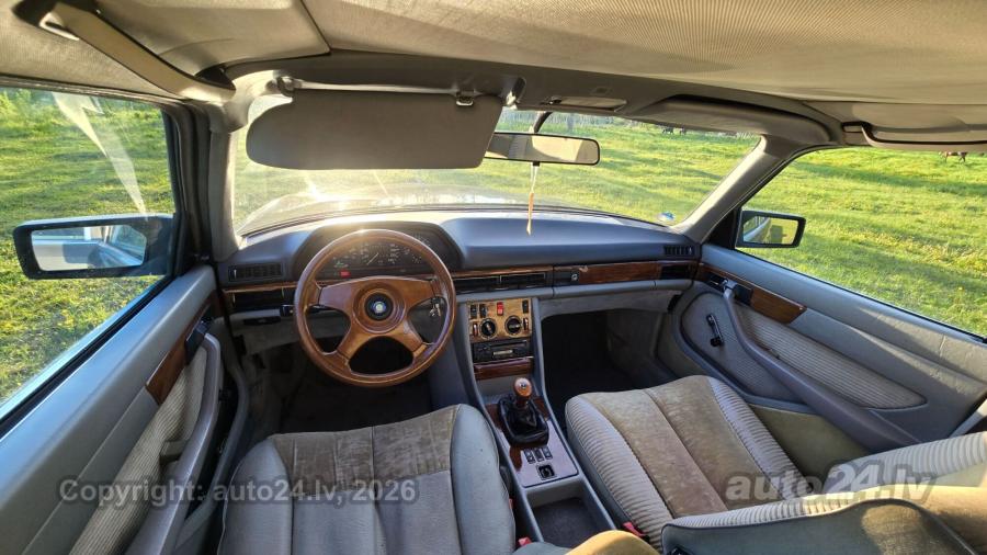 Pelēks Mercedes-Benz 280 1984 Tallina, ar dzinēja tilpumu 2.70 L un nobraukumu 280 tūkst. km par 5600 €, foto 10 vietnē AUTOMOTO.COM.LV