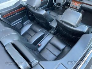 Black Mercedes-Benz 300 1993 in Tallinn, with an engine capacity of 3.00 L and mileage of 135 thousand km for 22900 €, photo 9 on AUTOMOTO.COM.LV