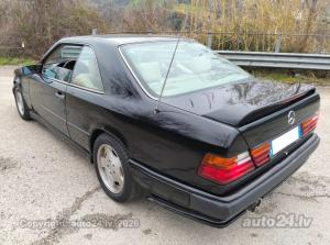 Black Mercedes-Benz 300 1989 in Riga, with an engine capacity of 3.00 L and mileage of 393 thousand km for 15000 €, photo 3 on AUTOMOTO.COM.LV