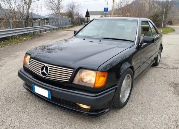 Black Mercedes-Benz 300 1989 in Riga, with an engine capacity of 3.00 L and mileage of 393 thousand km for 15000 €, photo 1 on AUTOMOTO.COM.LV