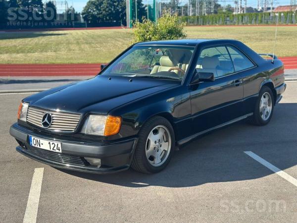 Melns Mercedes-Benz 300 1989 Rīga, ar dzinēja tilpumu 3.00 L un nobraukumu 396 tūkst. km par 11900 €, foto 1 vietnē AUTOMOTO.COM.LV