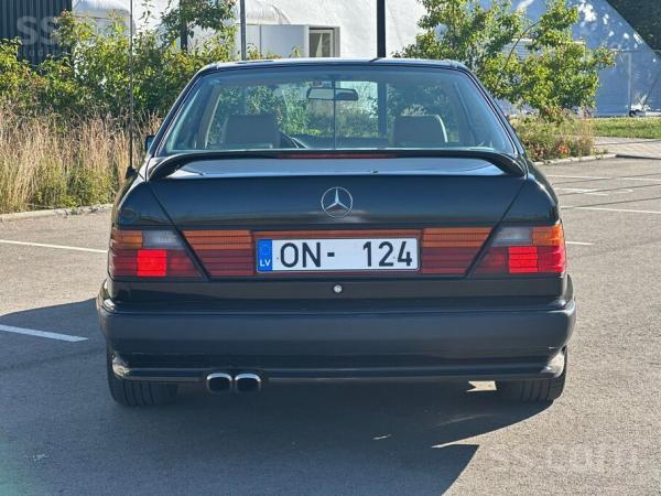 Melns Mercedes-Benz 300 1989 Rīga, ar dzinēja tilpumu 3.00 L un nobraukumu 396 tūkst. km par 11900 €, foto 6 vietnē AUTOMOTO.COM.LV