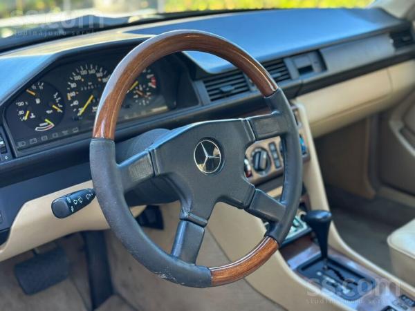 Melns Mercedes-Benz 300 1989 Rīga, ar dzinēja tilpumu 3.00 L un nobraukumu 396 tūkst. km par 11900 €, foto 10 vietnē AUTOMOTO.COM.LV