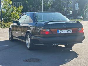 Melns Mercedes-Benz 300 1989 Rīga, ar dzinēja tilpumu 3.00 L un nobraukumu 396 tūkst. km par 11900 €, foto 9 vietnē AUTOMOTO.COM.LV