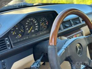 Melns Mercedes-Benz 300 1989 Rīga, ar dzinēja tilpumu 3.00 L un nobraukumu 396 tūkst. km par 11900 €, foto 19 vietnē AUTOMOTO.COM.LV