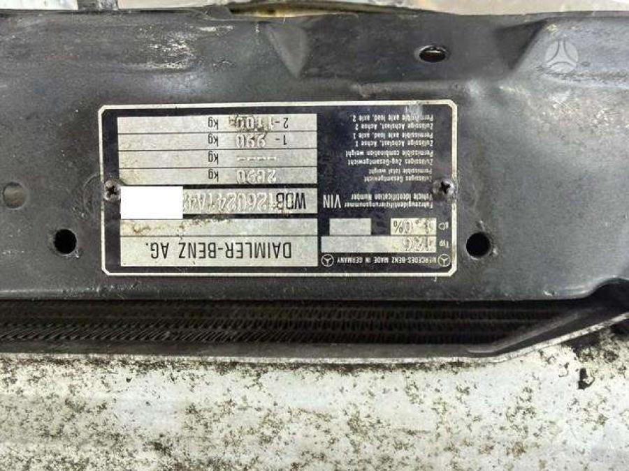 Melns Mercedes-Benz 300 1988 Alīta, ar dzinēja tilpumu 3.00 L un nobraukumu 480 tūkst. km par 3200 €, foto 13 vietnē AUTOMOTO.COM.LV