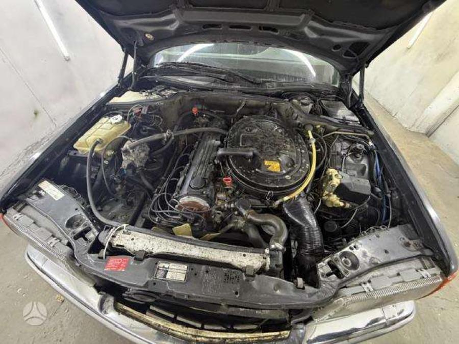 Melns Mercedes-Benz 300 1988 Alīta, ar dzinēja tilpumu 3.00 L un nobraukumu 480 tūkst. km par 3200 €, foto 16 vietnē AUTOMOTO.COM.LV