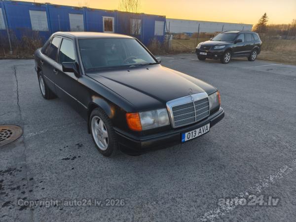 Black Mercedes-Benz 300 1991 in Tallinn, with an engine capacity of 3.00 L and mileage of 0 thousand km for 3200 €, photo 2 on AUTOMOTO.COM.LV